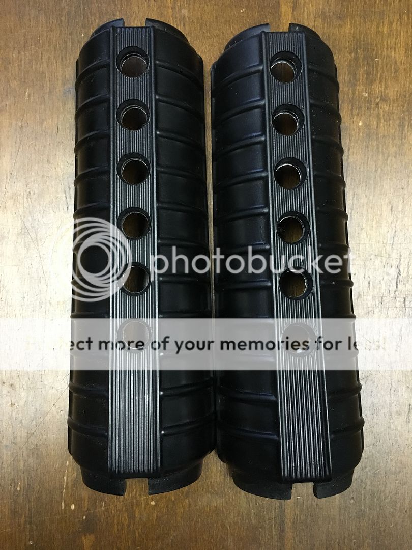 WTS RETRO GLOSSY Colt 6 Hole Carbine Handguards MINT!! - AR15.COM