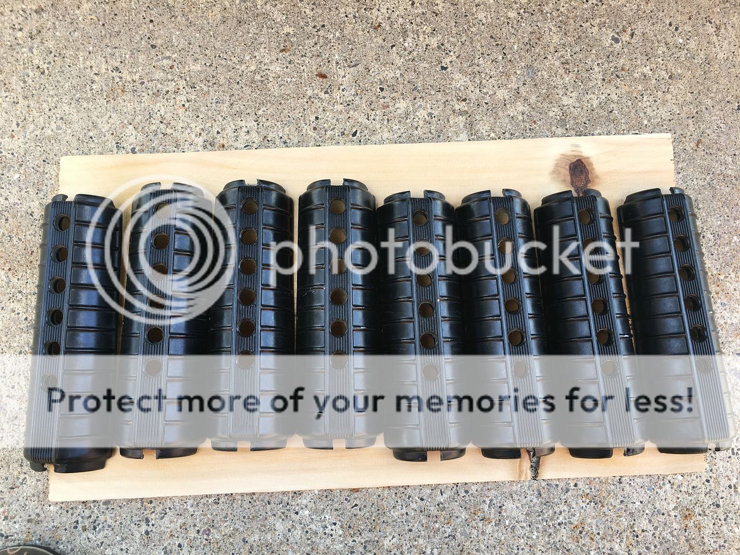 WTS RETRO USGI Colt Glossy 6 Hole CAR Carbine Handguards | The FAL Files